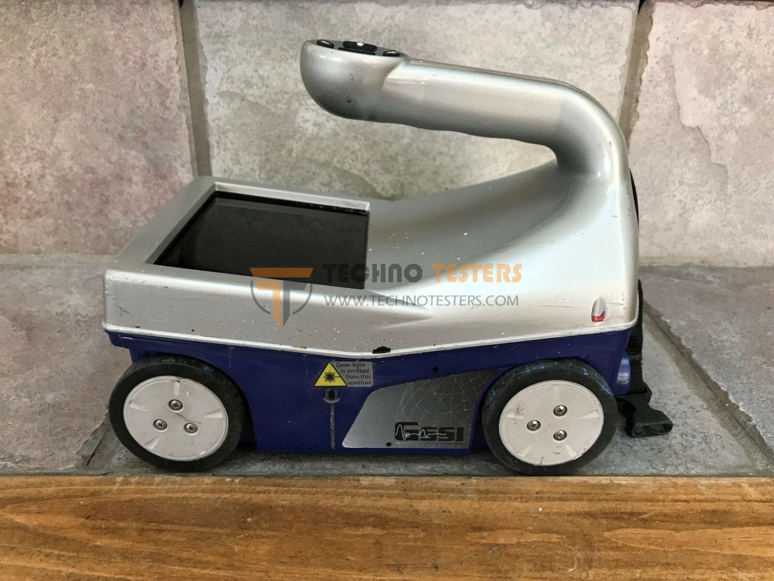 GSSI StructureScan Mini HR 3D Ground Penetrating Radar GPR - Techno Testers