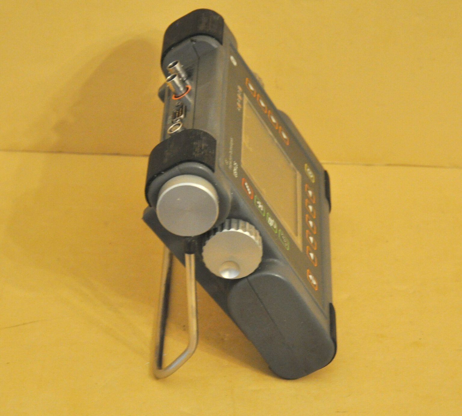 GE Inspection Krautkramer USM25 Ultrasonic Flaw Detector - Techno Testers